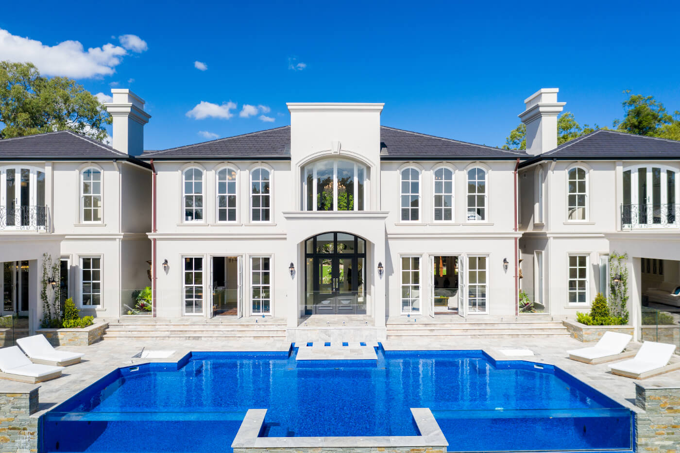 271 Boston Rd : Hugo Design